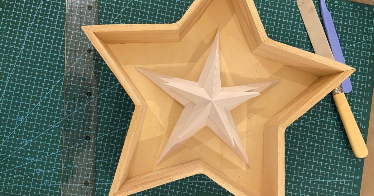 Star making with special mums - Momentum Children's Charity